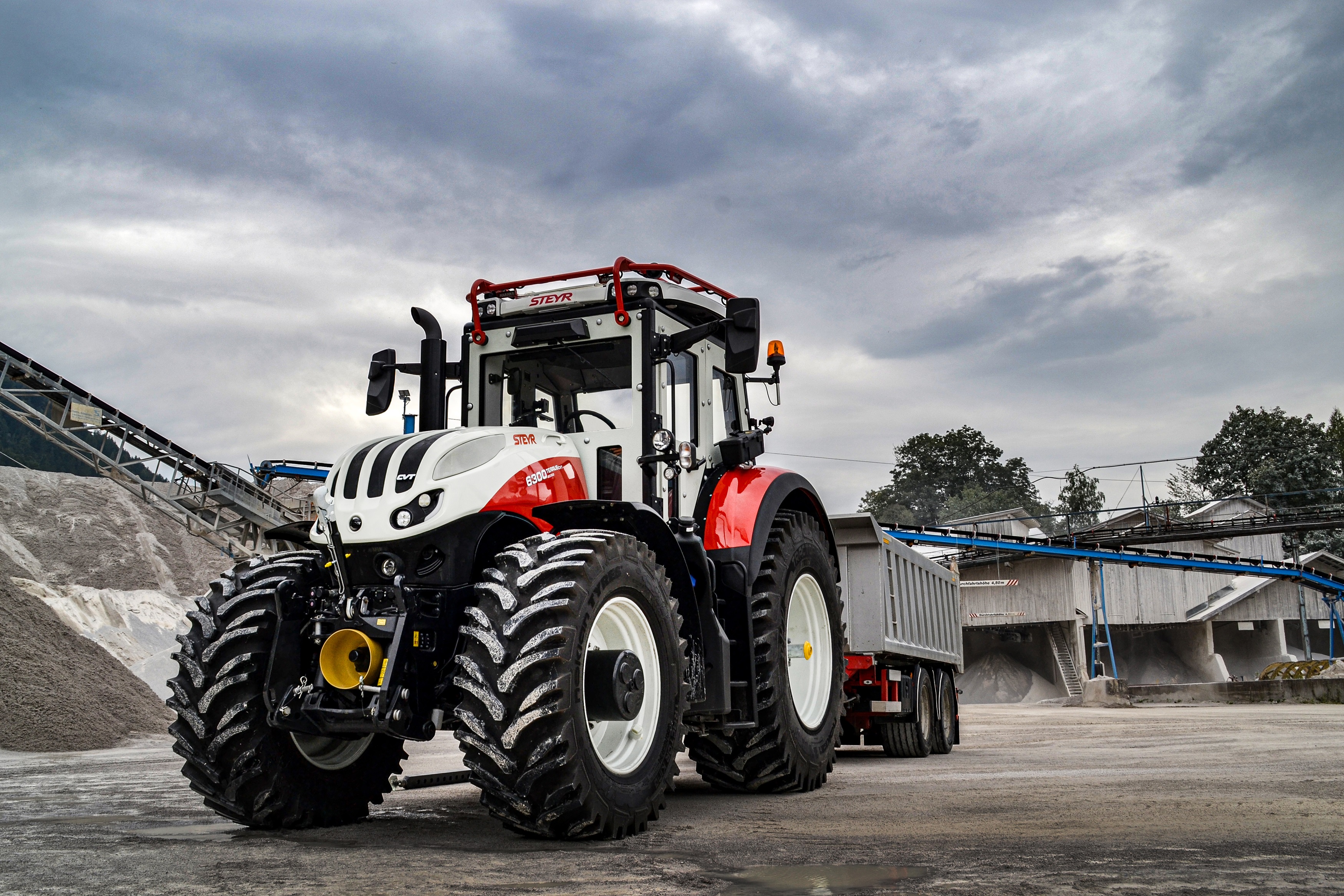 STEYR predstavuje vojenské traktory | AGRI CS Slovakia s.r.o.
